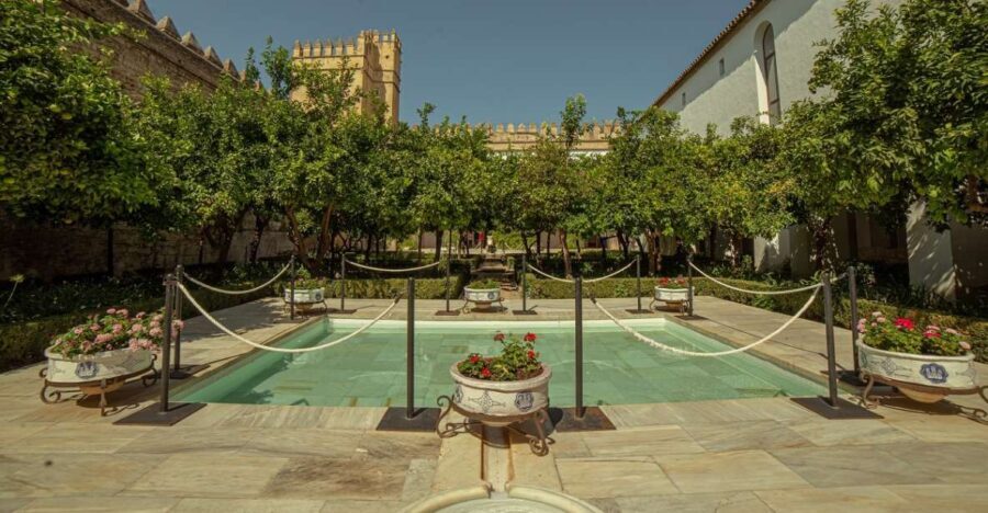 Córdoba: Mosque-Cathedral and Alcazar Tour - Who Will Love This Tour?