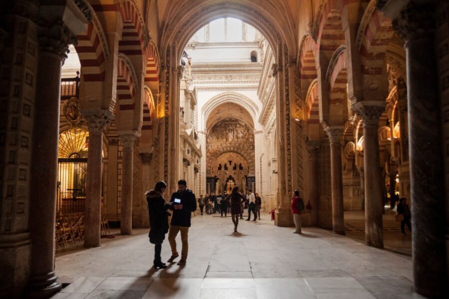 Córdoba: Skip-the-Line Great Mosque-Cathedral History Tour - The Christian Transformation and Interior Highlights