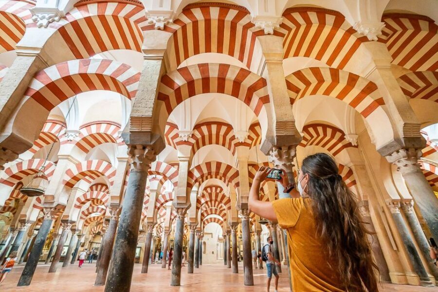 Córdoba: Skip-the-Ticket-Line Mosque-Cathedral Guided Tour - Detailed Breakdown of the Tour Itinerary