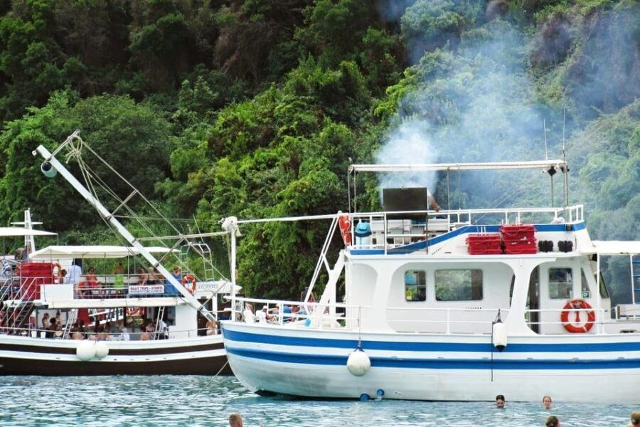 Corfu Coastal Cruise with BBQ - The Beach BBQ: A Delicious Greek Meal
