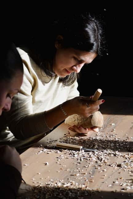 Cotignac: Wood Sculpture Studio - The Setting: Lou Calen Hotel and Cotignac