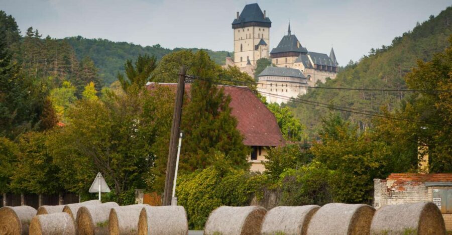 Coutryside e-bike tour to Karlstejn Castle - What Makes This Tour Stand Out