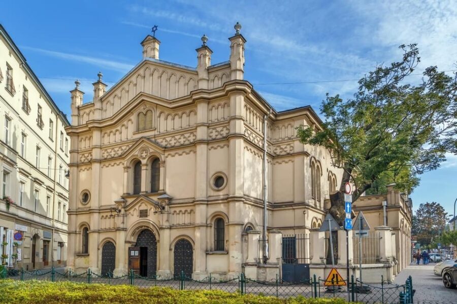Cracow: Kazimierz Jewish Quarter Walking Tour - The Blend of Old and New