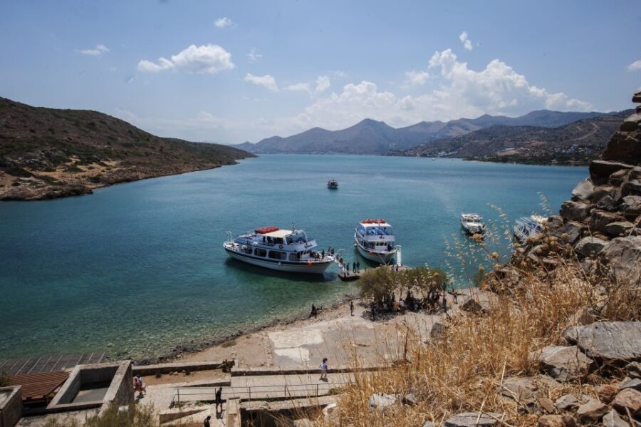 Crete: Agios Nikolaos, Plaka and Spinalonga Island Tour - Transportation and Group Dynamics