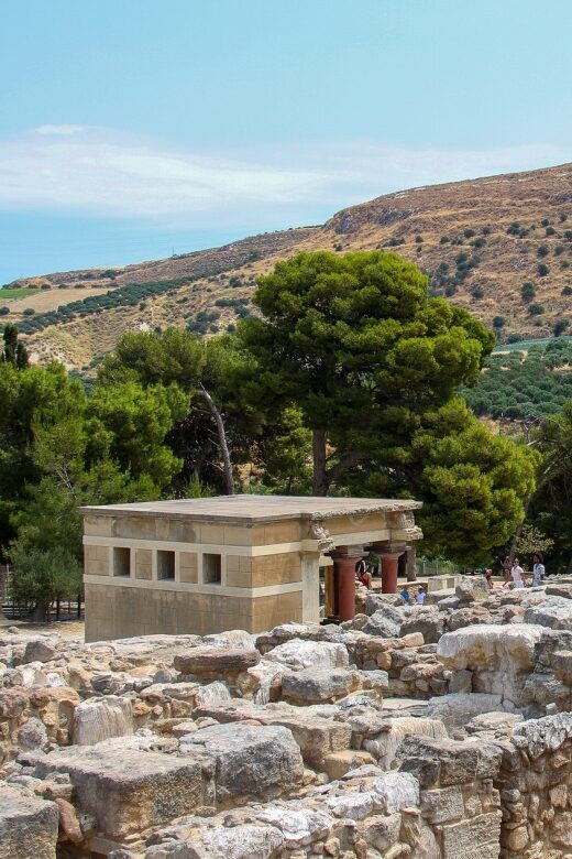 Crete: Knossos Palace & Heraklion Guided Tour - Who Should Consider This Tour?
