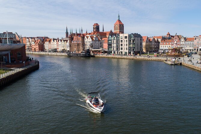 Cruises on the Motlawa River - An Authentic Gdansk Experience: Cruising the Motlawa River