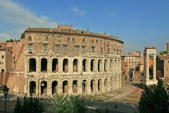 Crypts, ancient aqueducts and skeletons - Who Should Consider This Tour?