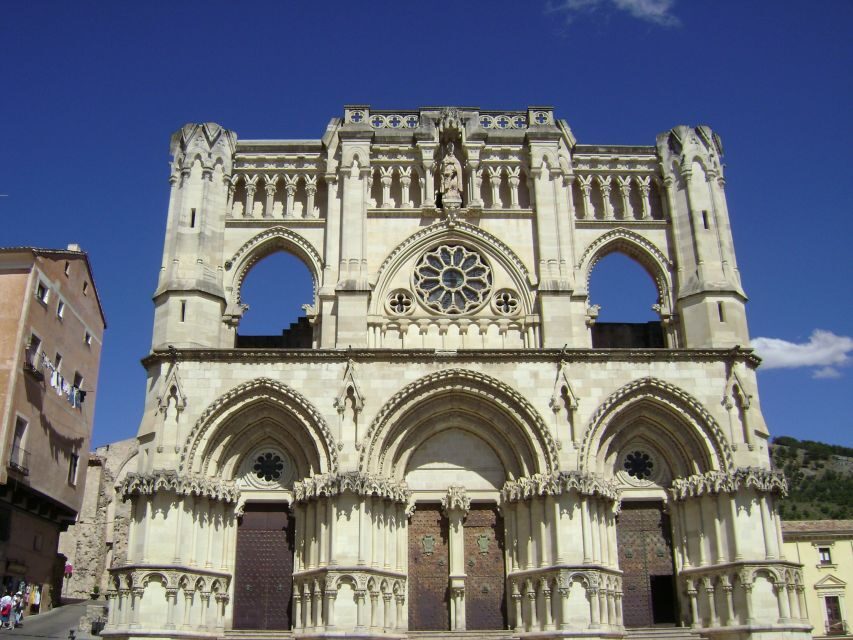 Cuenca: Medieval Old Town - The High-Rising Apartments of the 16th Century