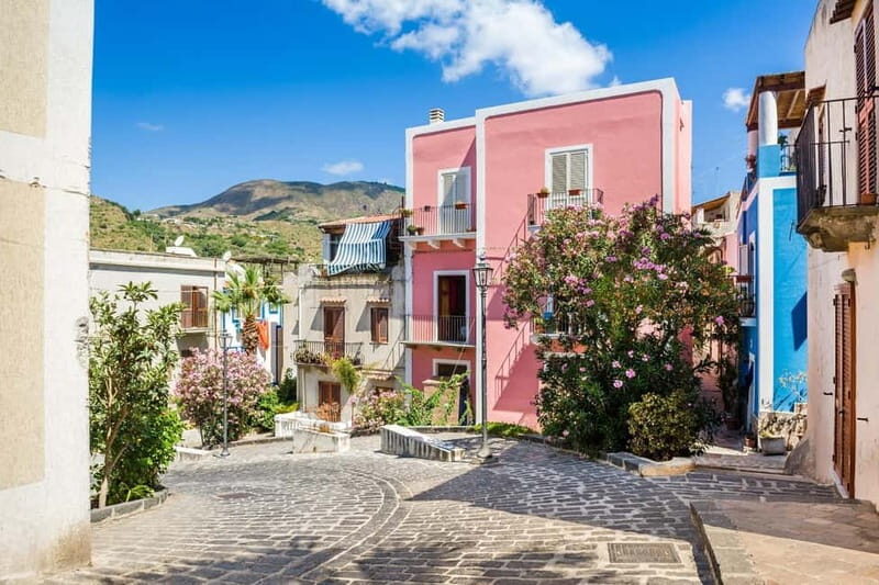 Da Tropea: Lipari Panarea Stromboli by night - FAQs