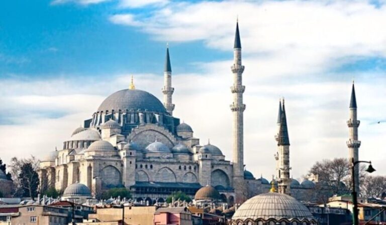 Daily Istanbul Halfday Morning Golden Horn Tour - Detailed Breakdown of the Itinerary