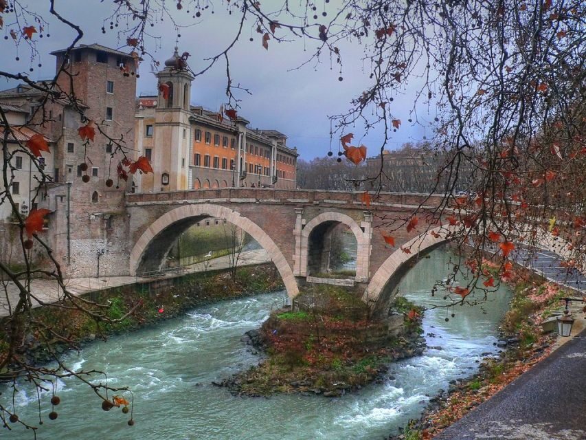 Day drinking in Rome - Scandalous Roman History - Why the Value Is Not Just in the Price