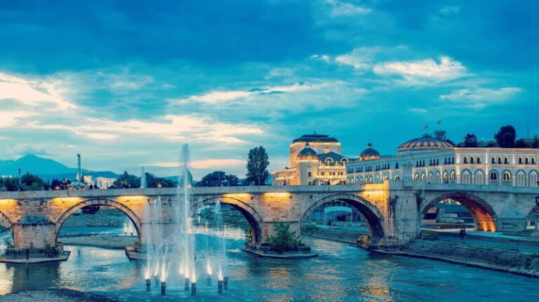 Day Tour from Sofia to Skopje, North Macedonia - Exploring Skopje: A City of Contrasts
