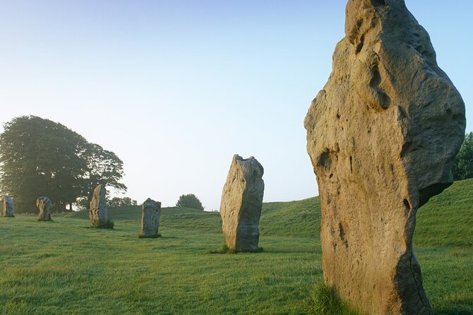 Day trip by coach - Stonehenge, Avebury & Uffington White Horse - Introduction