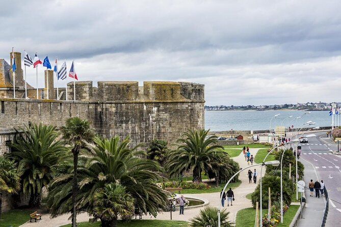 Day trip with local driver to Mt Saint-Michel Cancale and Saint-Malo from Rennes - Exploring the Itinerary: What to Expect from Each Stop