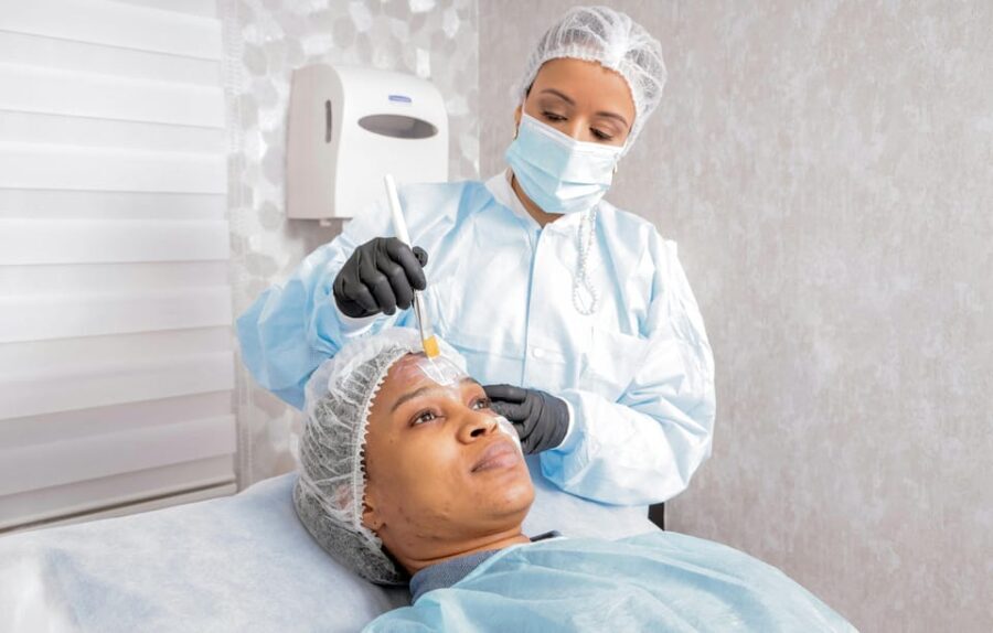 Deep facial cleansing. - The Experience at Centro Masaje Hotel Ancora