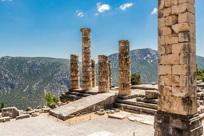 Delphi, Arachova & Hosios Loukas Full Day Private Tour - Who Should Consider This Tour?