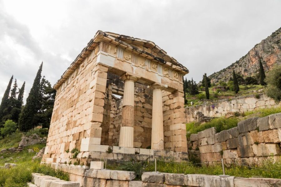 Delphi: Archaeological Site & Museum Ticket with Audio Tour - Diving Deeper Into the Experience