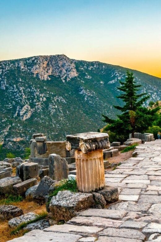 Delphi Full Day Tour - Visiting Delphi: The Heart of Myth and History