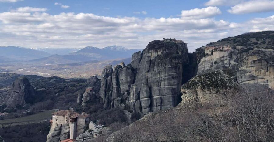 Delphi & Meteora 2-Day Private tour with great Lunch&Drinks - The Effective Blend of Comfort and Authenticity