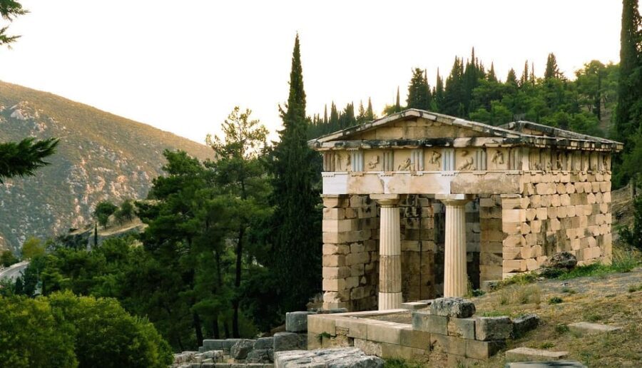 Delphi Skip-The-Line Private Tour - Expert Guide & Admission - Why Choose a Guided Tour of Delphi?