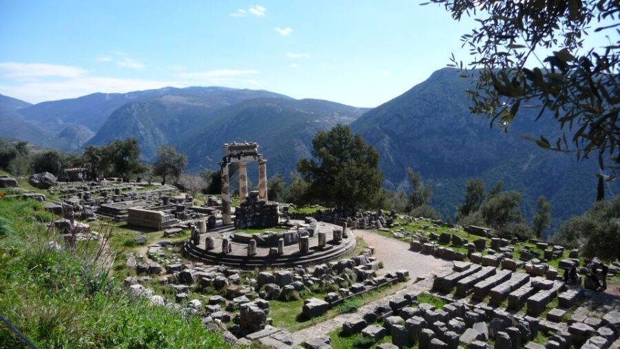 Delphi, Thermopylae full day private tour from Athens - A Deep Dive into the Experience