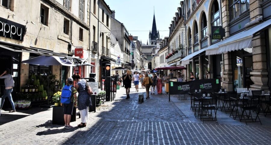 DIJON: Enjoy a photo tour with a professional photographer - An In-Depth Look at the Dijon Photography Tour