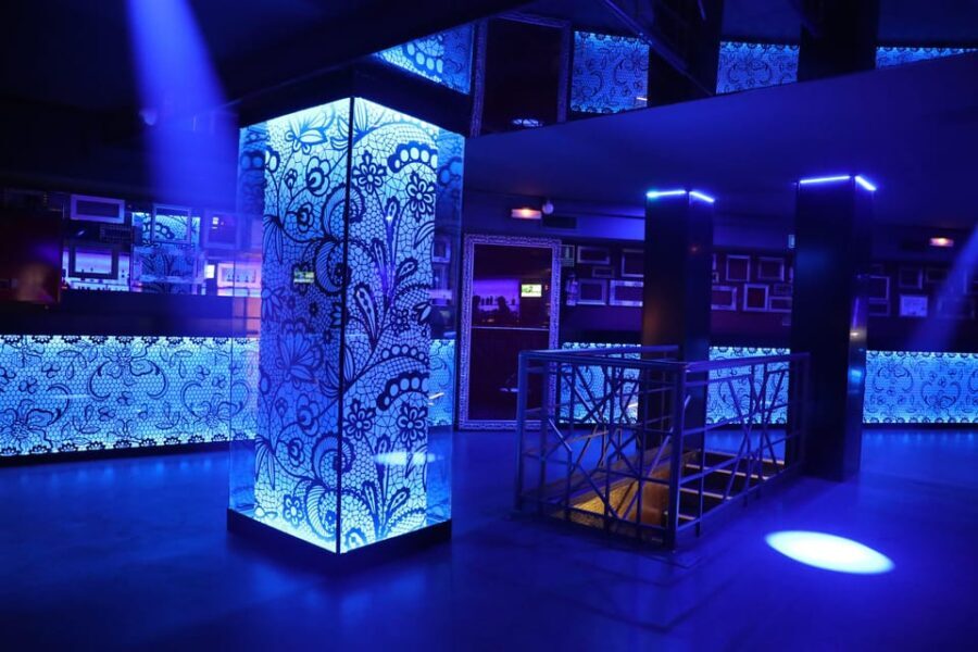 Disco night at La Cartuja, calle de la Cruz, 10, Madrid - The Experience from a Practical Perspective