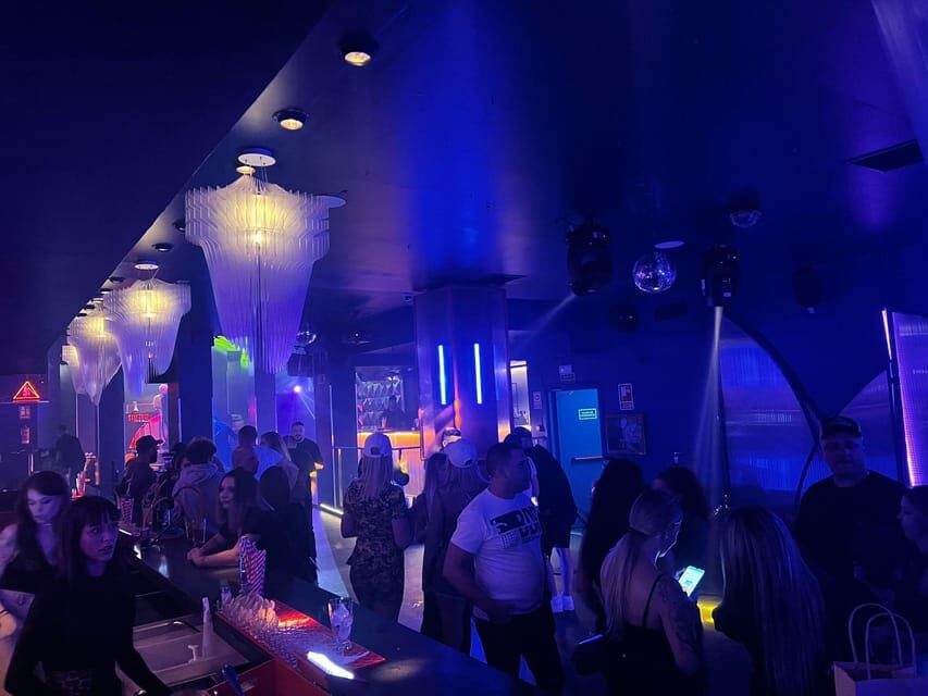 Disco night at Samsara, calle de la Cruz, 7, Madrid - The Experience: An Inside Look