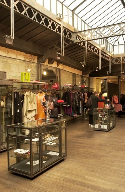 Discount Couture: ultimate Paris Shopping 2h30 walking tour - The Stops: What to Expect