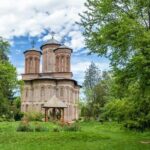Discover Dracula's Tomb and Mogosoaia Palace - Private Tour from Bucharest - The Sum Up: Who Will Get the Most Out of It?