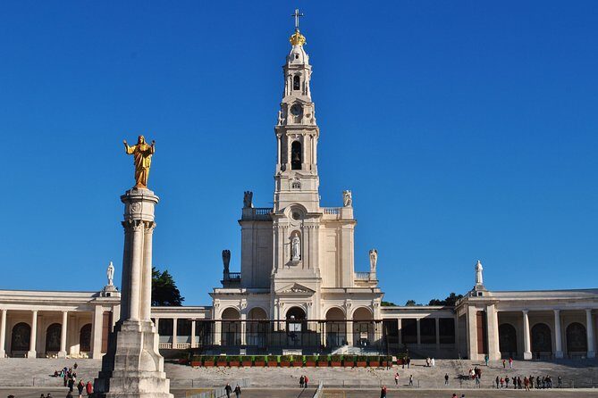 Discover Fátima, Batalha, Nazaré and Óbidos by VAN -Full Day Tour - FAQs