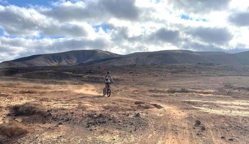 Discover Lanzarote in a different way with electric all-terrain scooters. - Exploring Lanzarote on Electric All-Terrain Scooters