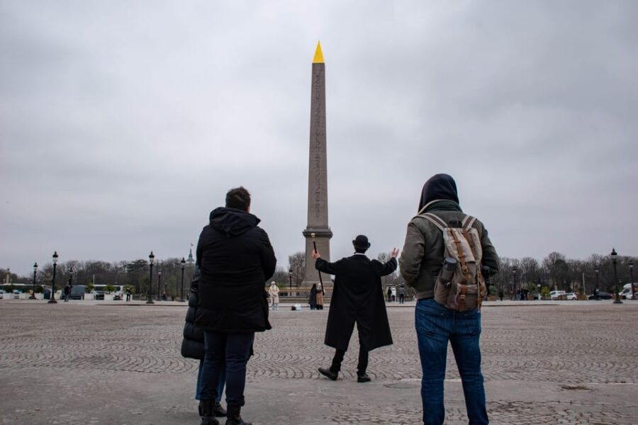 Discover Olympic Paris! Guided tour with an actor-guide - Visiting iconic Parisian landmarks linked to the Olympics