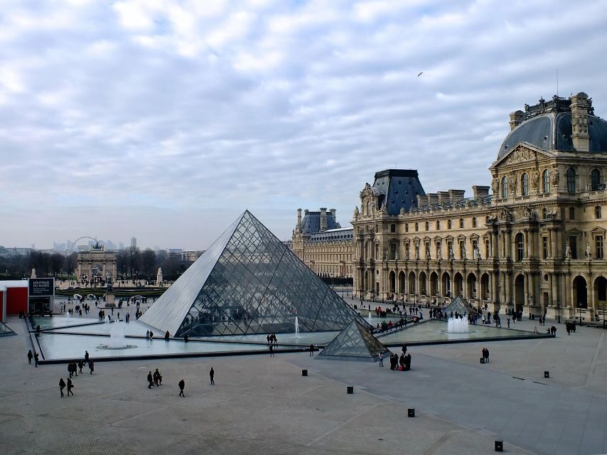 Discover Paris in Style: Private Guided Walking Tour - Itinerary Breakdown: What to Expect