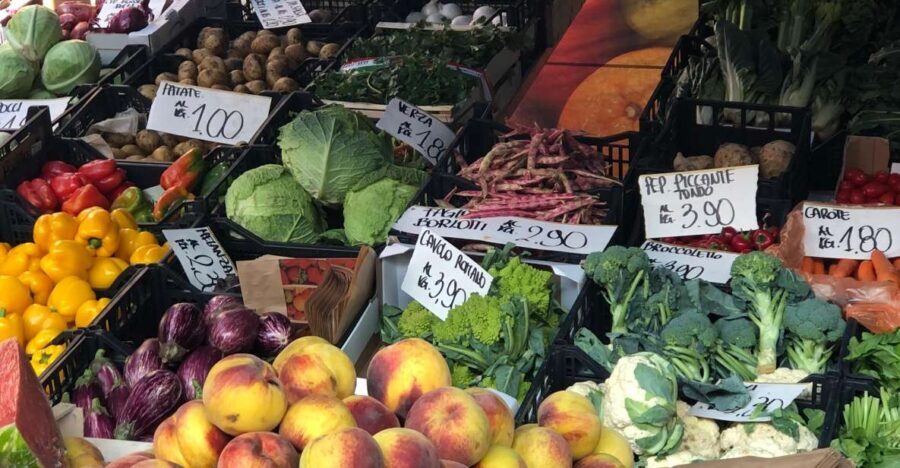 Discover the old market and make fresh pasta - The Experience in Detail