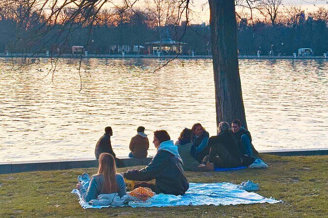 Discover the Retiro Park with "Tardeo" Madrid - Practical Details and Considerations