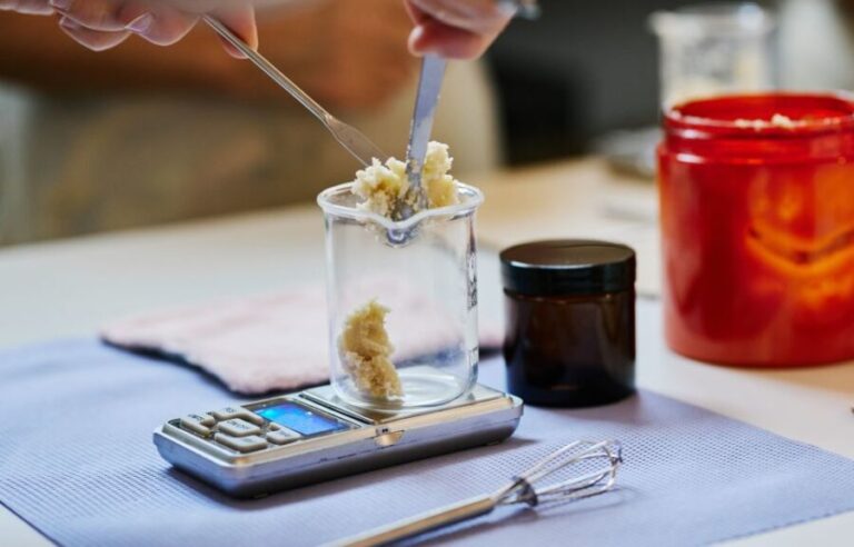 DIY organic plants cosmetics Workshop - Setting the Scene in Provence