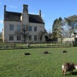 Downton Abbey Town and Country Tour from London by Private Black Taxi - What’s Included and What’s Not