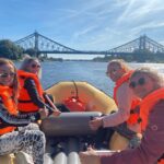 Dresden: Bootstour mit dem Schlauchboot Loschwitz - Radebeul - The Journey into Saxon landscapes