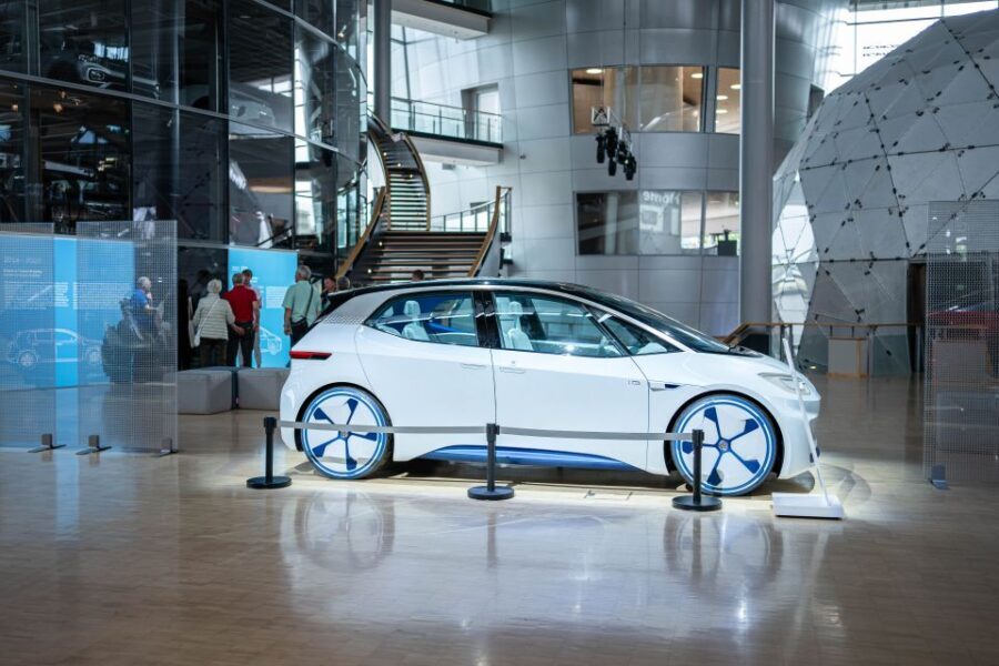 Dresden: Guided tour VW factory , test drive & food - Why This Tour Is a Good Deal