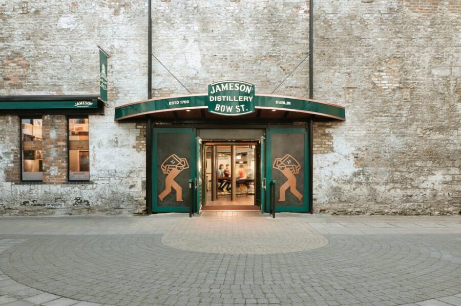 Dublin: Jameson Distillery Secret Whiskey Tasting Experience - The Experience in Action: What Travelers Say