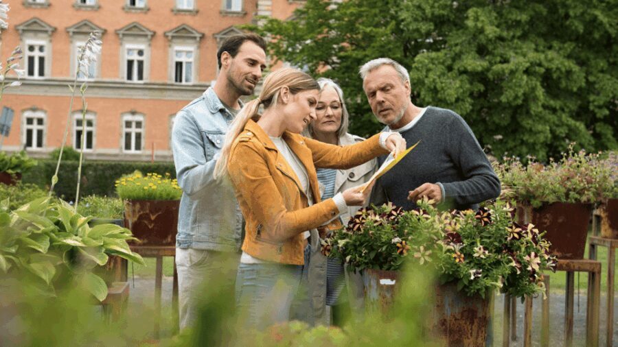 Düsseldorf: Crime Mystery Tour in Pempelfort - A Closer Look at the Crime Mystery Experience