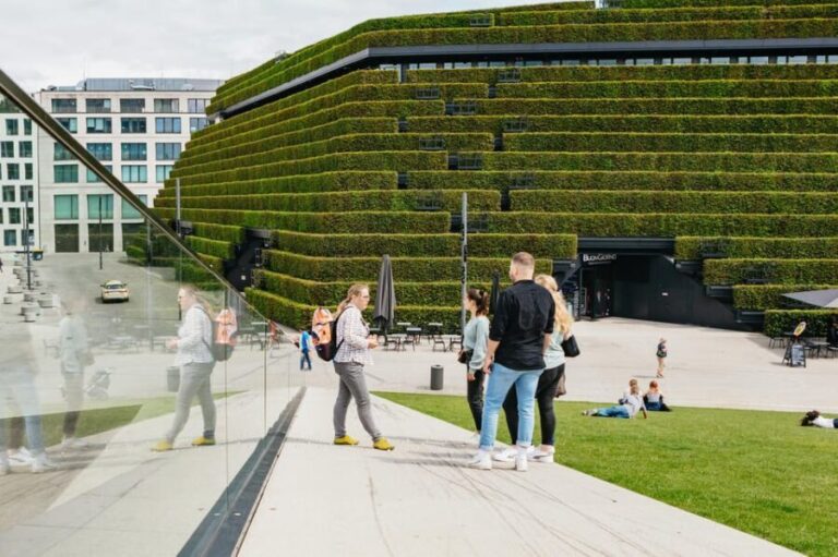 Düsseldorf: Guided City Architecture Walking Tour - Practical Tips for Making the Most of Your Tour