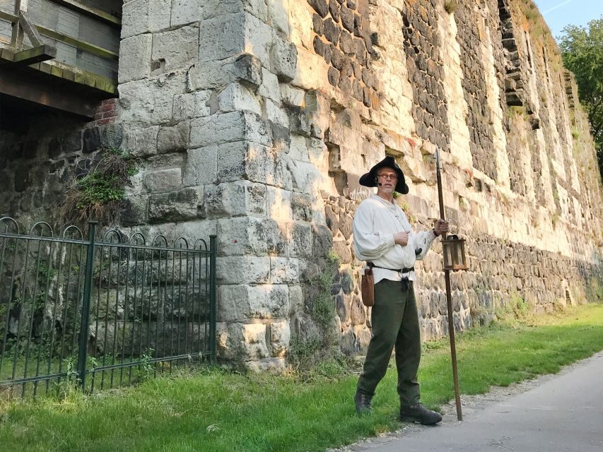 Düsseldorf: Guided Night Watchman Tour through Kaiserswerth - Value and Practicalities