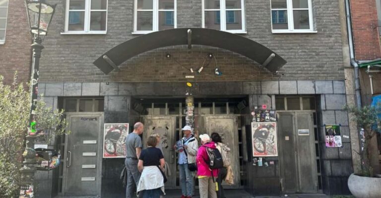 Düsseldorf: Old Town Historical Walking Tour with GEO EPOCHE - How the Experience Feels