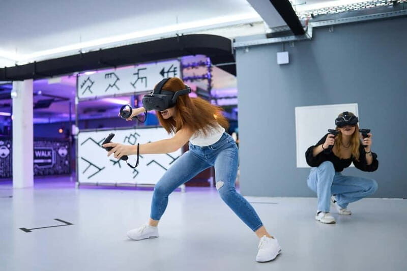Düsseldorf: Virtual Reality Escape Game - Who Will Get the Most Out of This Experience?