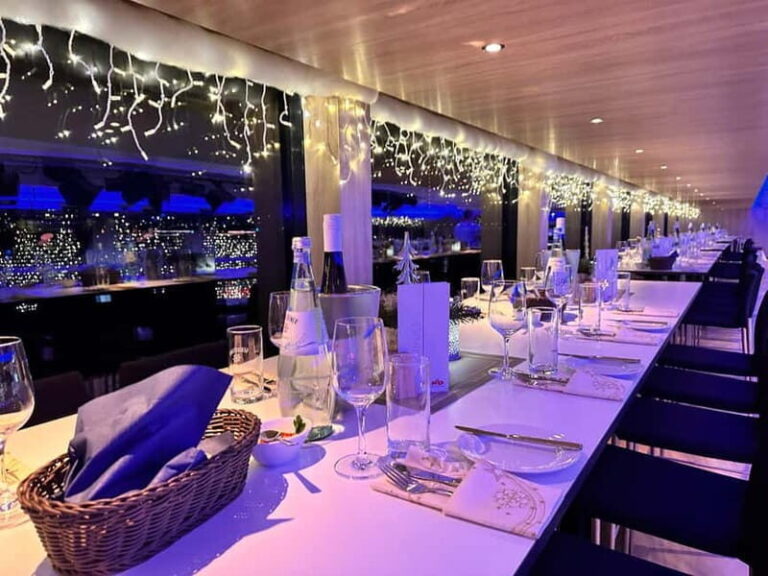 Düsseldorf: Winter Afternoon Boat Cruise on the Rhine - How the Itinerary Unfolds