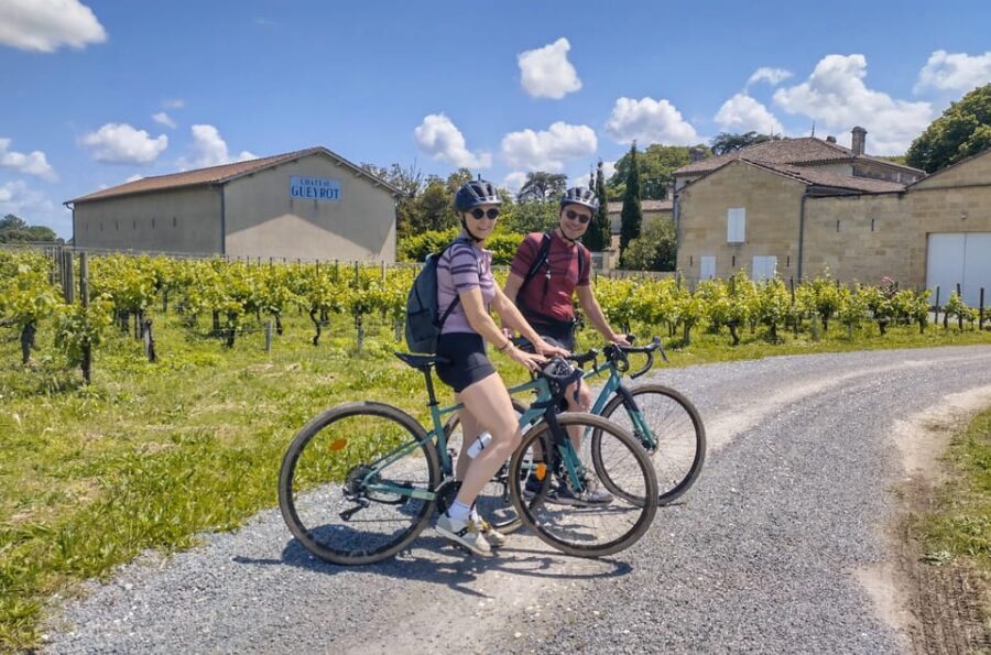 E-bike journey from Bordeaux to Saint-Emilion - A Picnic Fit for a French Countryside Fantasia