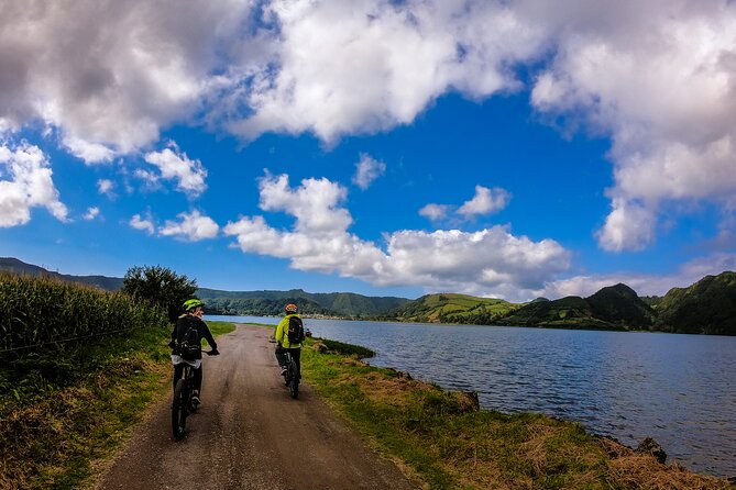 E-bike Sete Cidades- "All Mountain" bike program - Discovering the Natural Wonder of Sete Cidades by E-bike