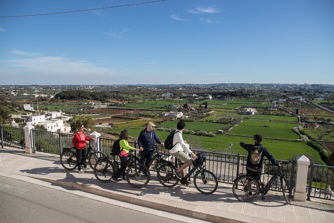 e-Bike tour in Locorotondo, oil mill visit and EVO oil tasting - The Itinerary in Detail